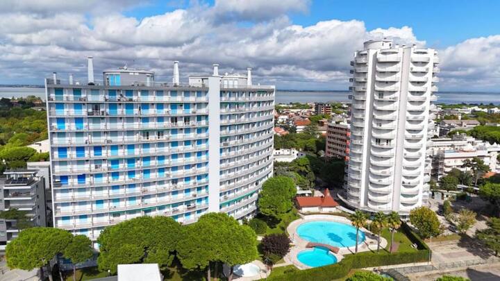 Plongez Dans Le Confort – Studio Moderne Avec Pisc - Lignano Sabbiadoro