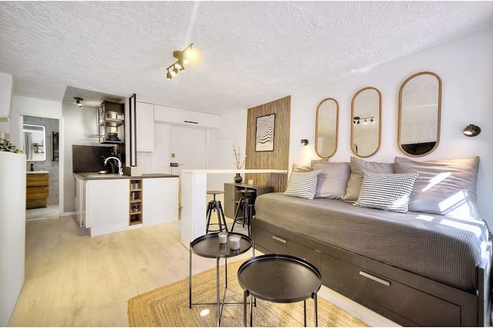 Modern Studio In The Historic Center Of Grasse - 그라스