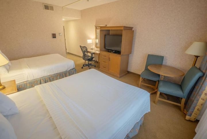 Short Stay Near Fresno Airport – 3 Units - Fresno, CA