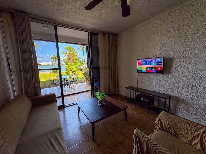 Enjoy A Garden With Lake And Beautiful View In Hz - 