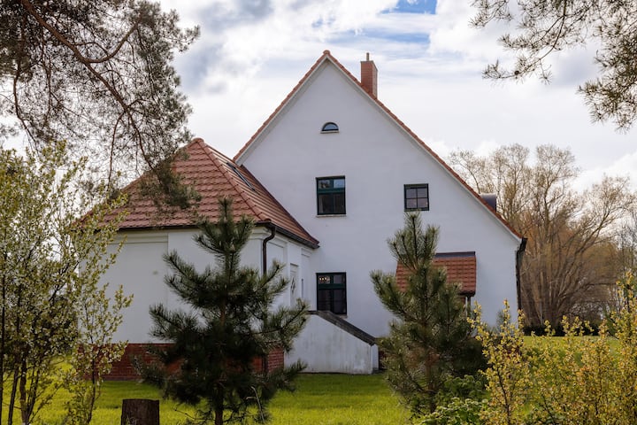 Landhaus Wusse Fewo Stralsund: Terrasse, Garten, K - Ummanz