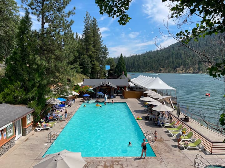 Perfect Getaway W/unparalleled Nature Views + Pool - Bass Lake, CA