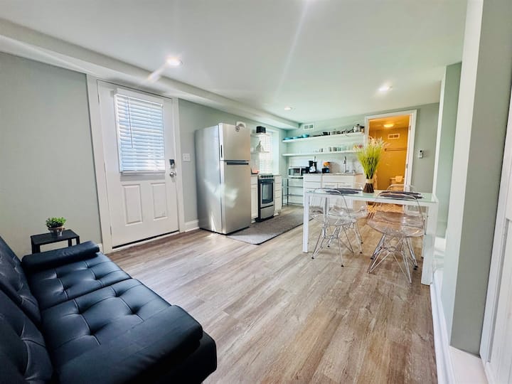 New! Fully Stocked & Spacious Studio In Spartanbur - Lake Craig, SC