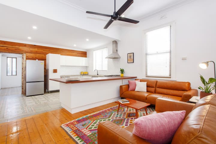 Stone & Timber Heritage Retreat On South Terrace - Fremantle