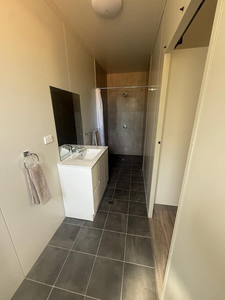 Curlew Studio Cabin 4 - Adelaide River
