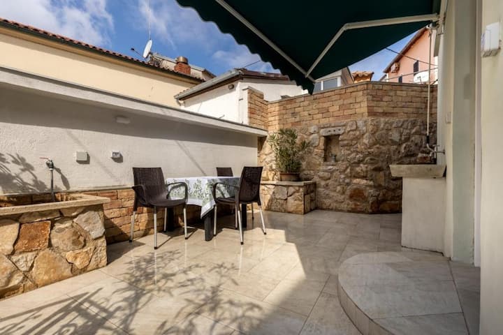A-24542-a Appartement D'une Chambre Avec La - Veli Lošinj