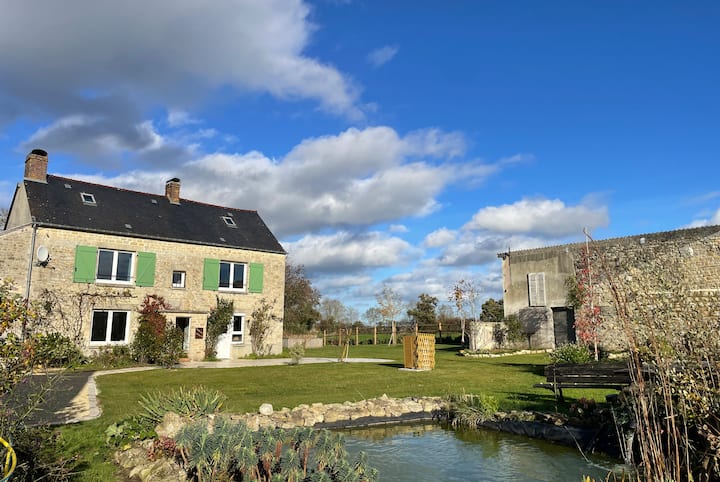 Country House Parking Grand Jardin - Plage de Saint-Laurent-sur-Mer