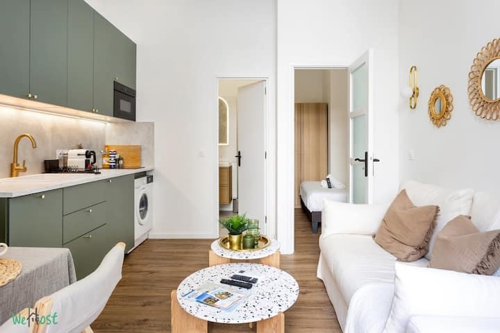 "La Cour De La Promenade" – 2prs- Mer à Pied - Nice