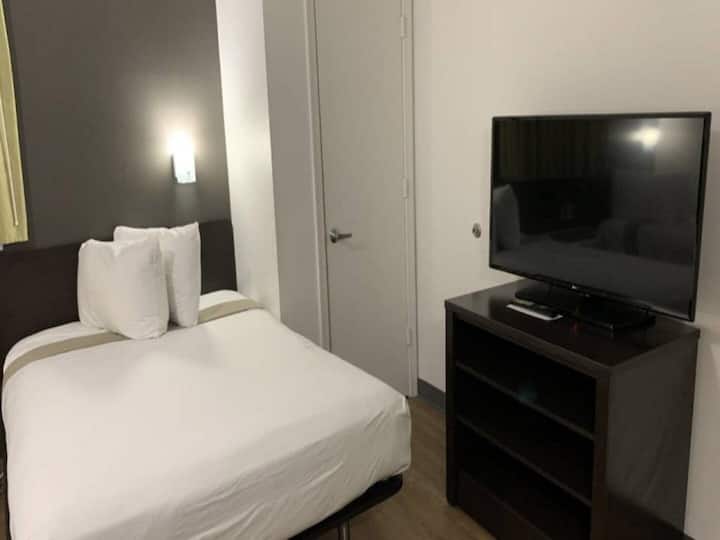 Ms6 Hampton | 1 Lit King Size | Non-fumeur - ハンプトン, VA