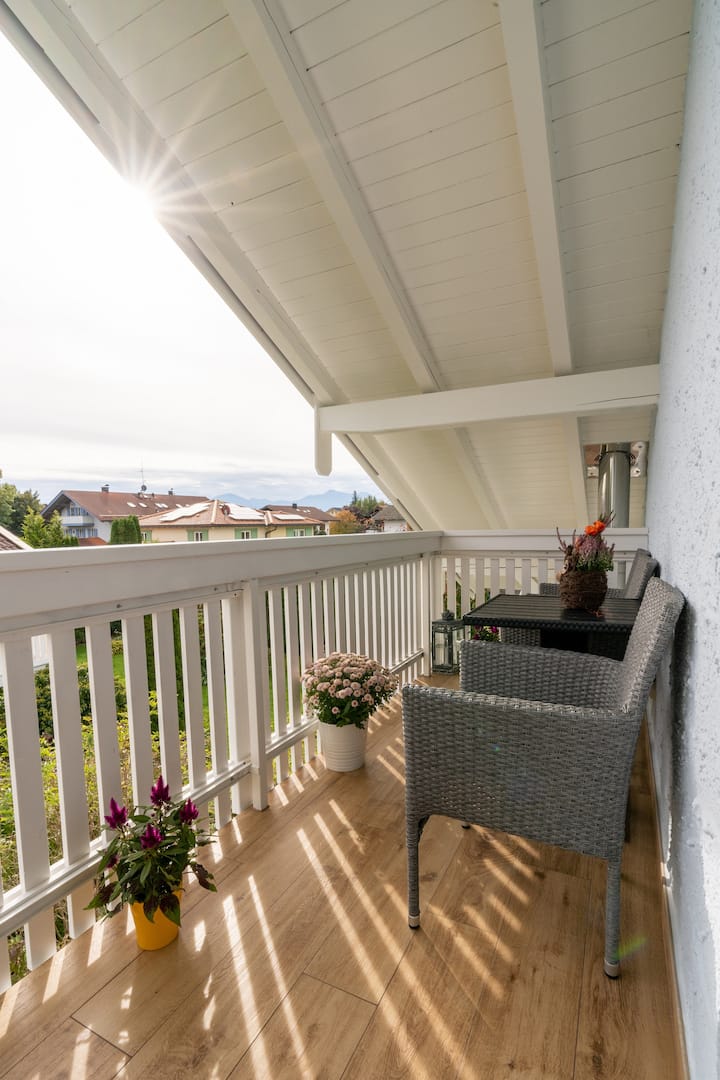4 Star Holiday Flat With 64m², Two Bedrooms - Gstadt am Chiemsee