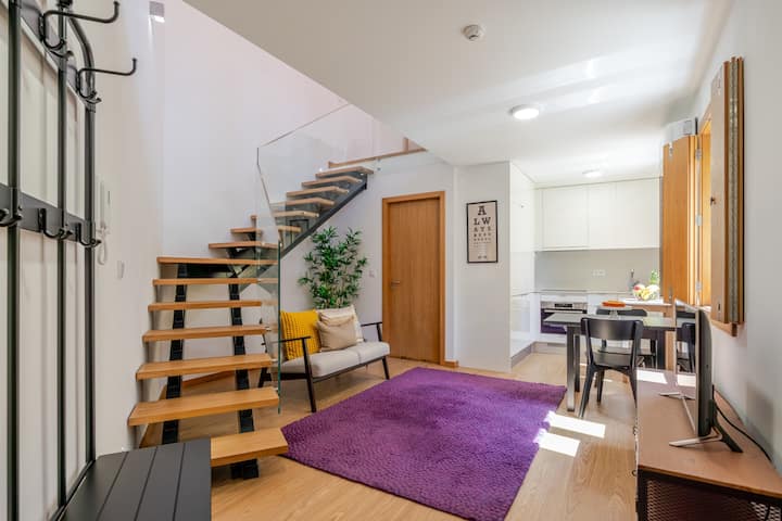Hostwise - Stylish Duplex W/ Garage - Porto