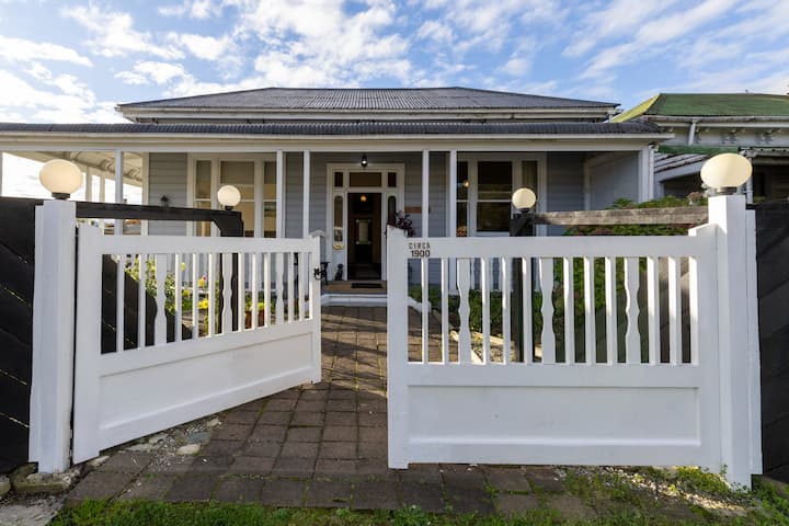 Haere Mai Reefton Heritage Holiday Home - Reefton