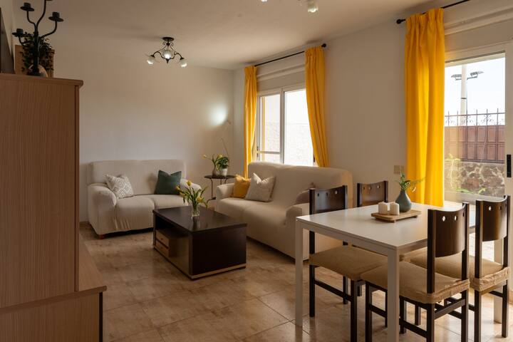 3br Chalet Valley Moon-seaviews, Terrace & Parking - Santa Cruz de la Palma