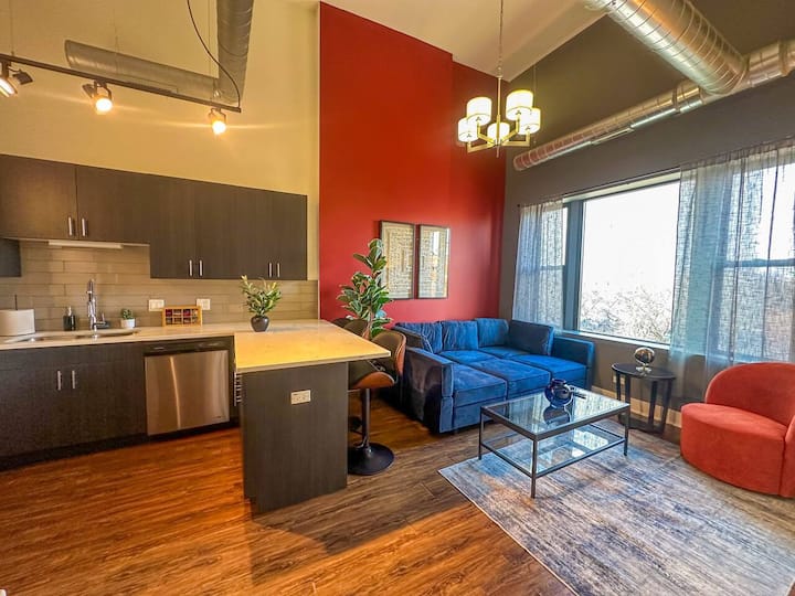 Cozy 3br Modern 420 Friendly Unit Near Mccormick - Chicago, IL