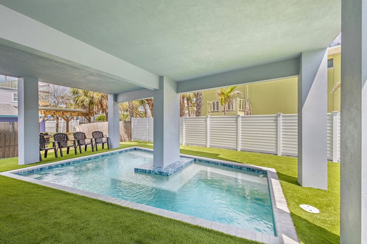 3br Duplex With Shared Pool, W/d, & Enclosed Yard - Bradenton Beach, FL