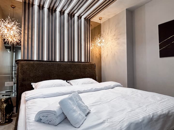 Airport Skyluxe Luxury Residence - Private Parking - Odendorf