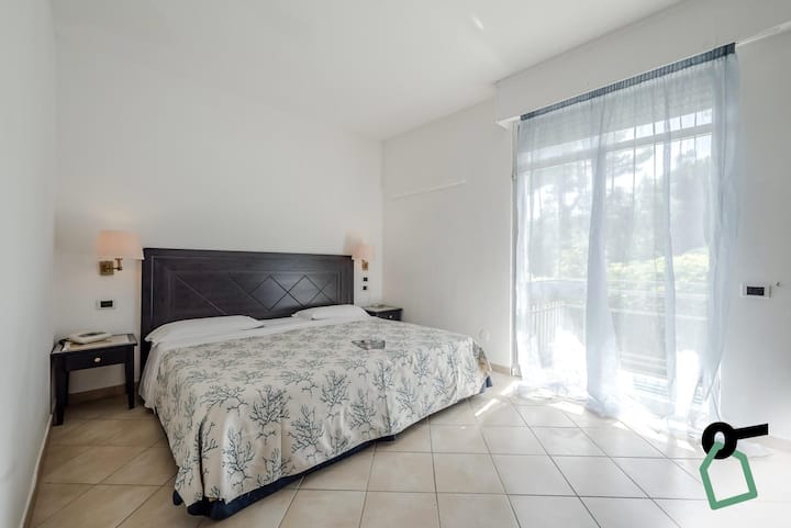 Double Room In 4* Hotel In Porto Azzurro - Capoliveri