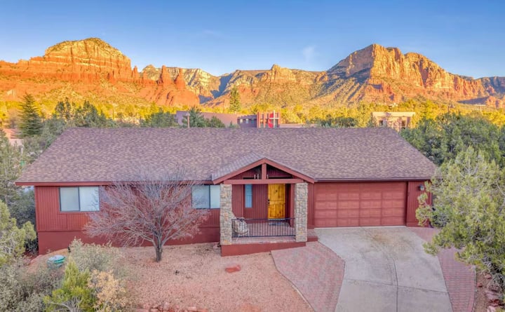 Myrinn – Red Rock Views W/ Fire Pit, Trail Hike - Sedona, AZ