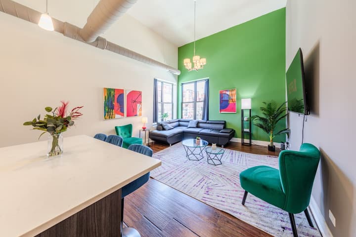 420-friendly 3br Oasis Near Uic, Mccormick Place - Chicago, IL