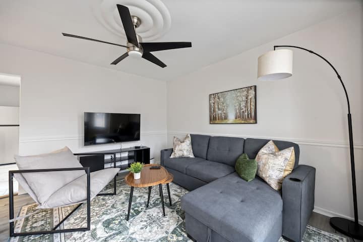 The Serene Walkerville Stay - Windsor