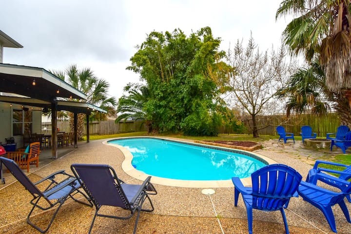 Family Fun Houston Getaway W/ Pool & Game Room - Houston, TX