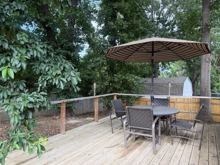 Dwtn Bike Retreat W/hot Tub+mtb Trails+games - Rogers, AR