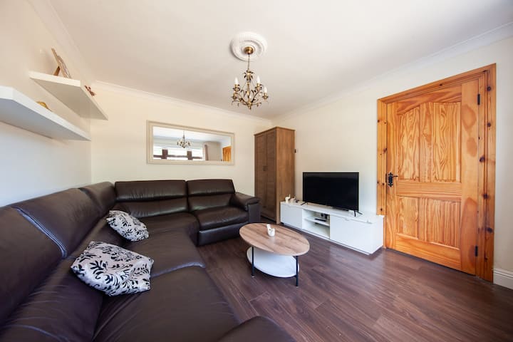 Spacious And Convenient 3 Bed Property In Swords. - Donabate