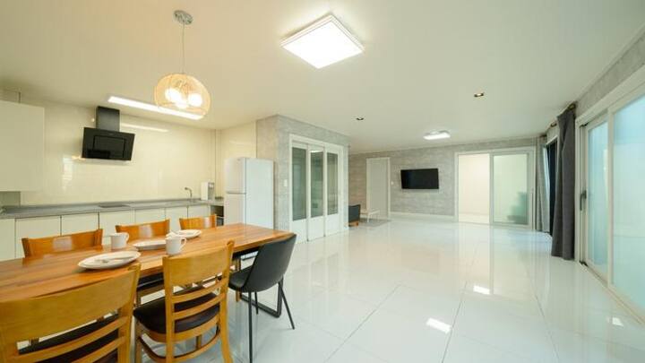 넓은 독채단체 객실, 201동(독채단체) - Pohang-si