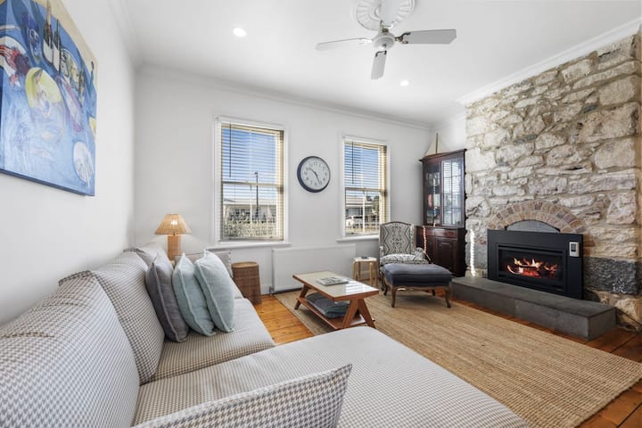 Scarsbrick Cottage - Port Fairy
