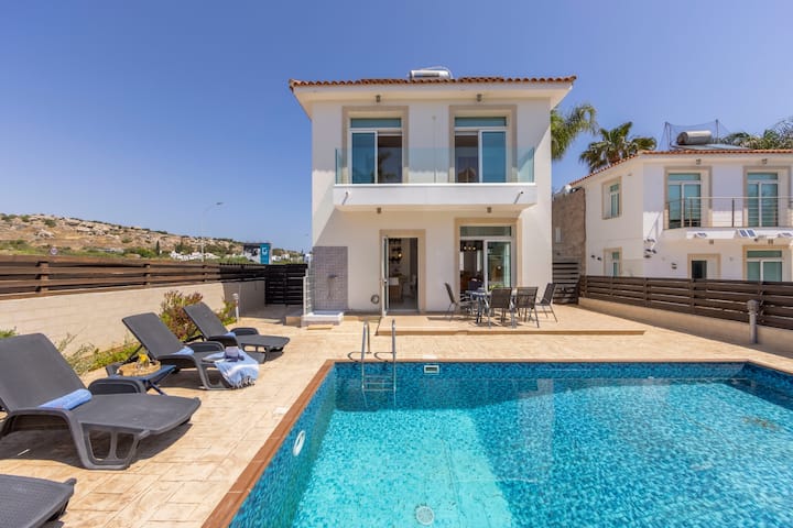Villa Parrog - Ayia Napa
