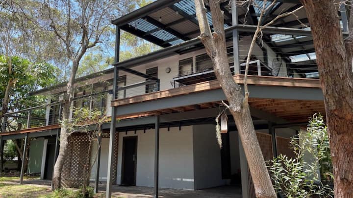 A Holiday About The Beach And The Bush! - Hawks Nest