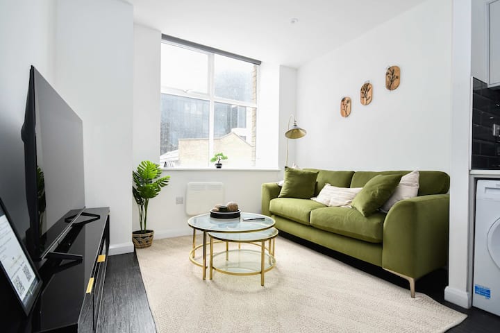 Cosy & Bright 1 Bedroom Apartment In Bradford - Salts Mill