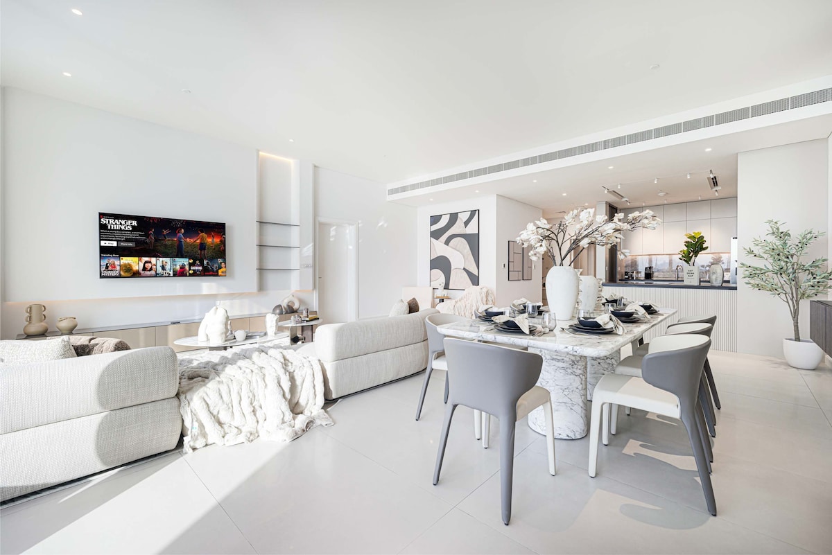 Oceana Resort Super Luxury 4BR with Sea Views - Flats for Rent in Dubai ...