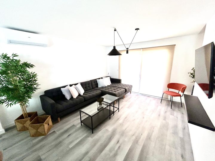 Gimena Central By 10tosea - Fuengirola