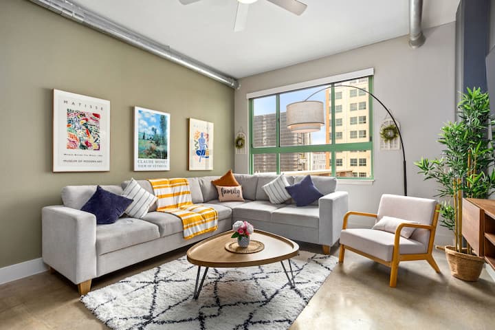 Central Flat W Pool|free Parking|walk To Riverwalk - San Antonio, TX
