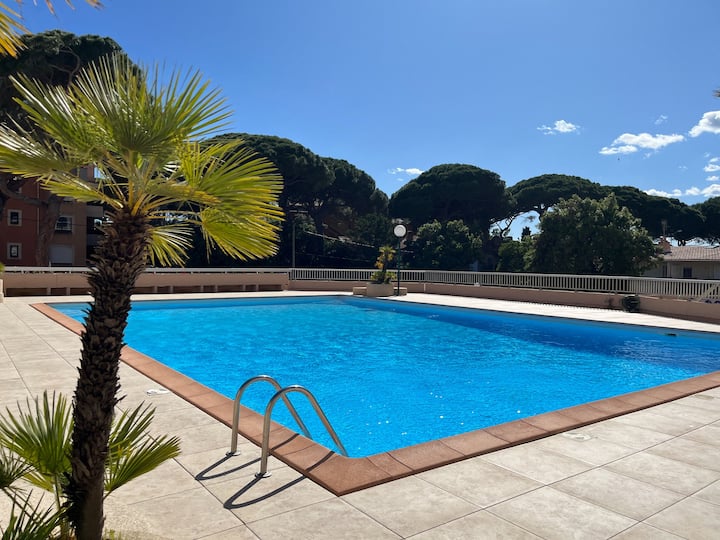 Appartement Pour 6 Avec Piscine - Hyères