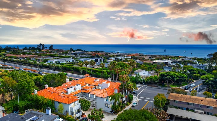25% Off 30+ Stay! Gorgeous 3br, 1/2 Mile To Beach - Newport Beach, CA