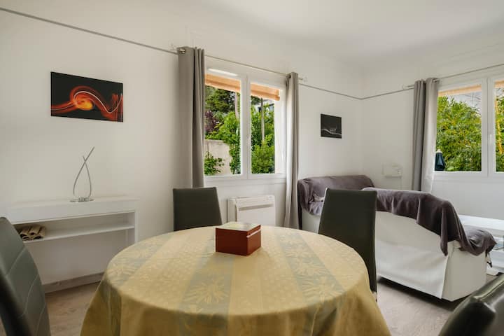 Appartement Dans Villa - Villeneuve-Loubet
