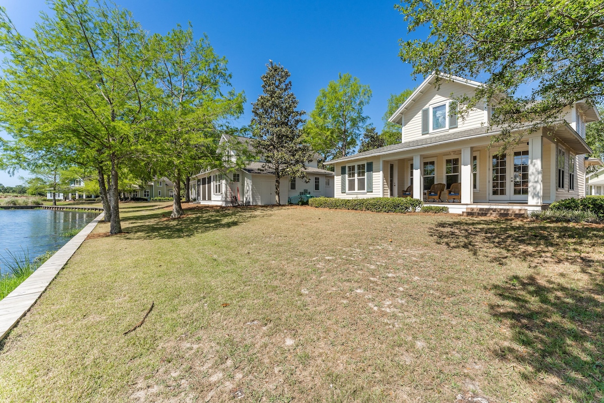 Strand-Cottage am See mit 3 Schlafzimmern und 6-Sitzer-GOLFKART ...