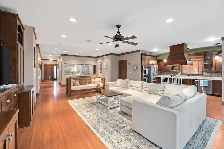 5 Minutes To Campbell - Clarksville Craftsman - Clarksville, TN