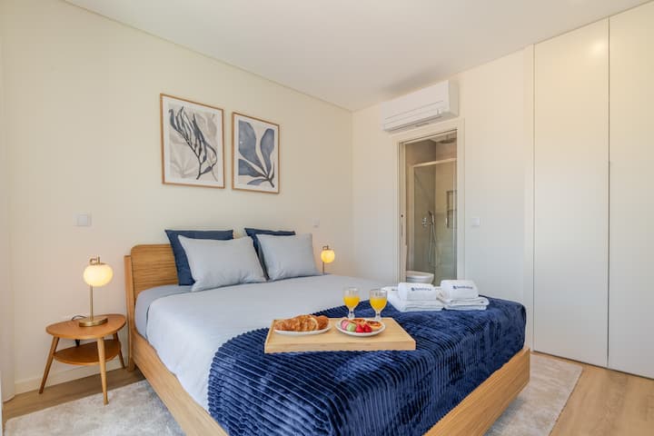 Hostwise - Stylish Flat W/ Balcony - Oporto