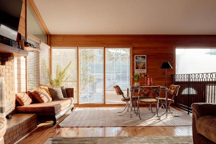 Charming Family Home In Downtown Gatlinburg - Gatlinburg, TN