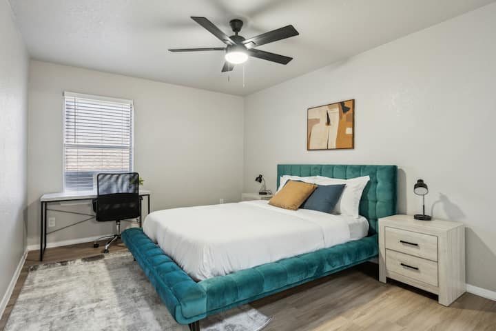 The Chandler 426 I Spacious 1 Bed 1 Bath - Grand Prairie, TX