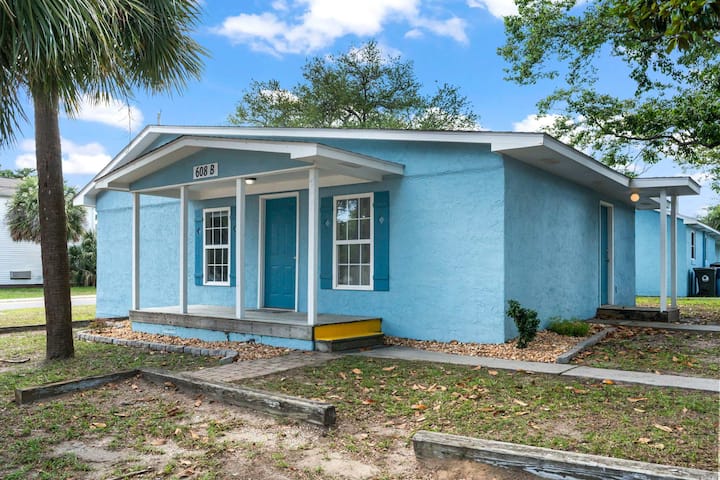 "The Marlin" Beach Home Within .5 To Beach! - Myrtle Beach