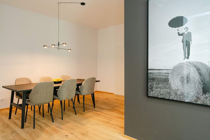 Comfy 3br Perfect For 4-6, Close To Naschmarkt | F - Wien