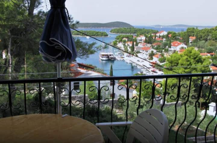 Appartement Vesna (98341-a1) - Maslinica