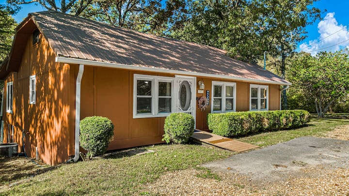 Downtown Mentone - Baileys Bungalow - Mentone, AL