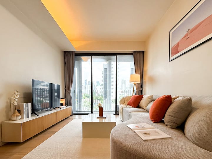 Expansive Upscale 2br︱ultra Fast Wifi︱phrom Phong - 曼谷