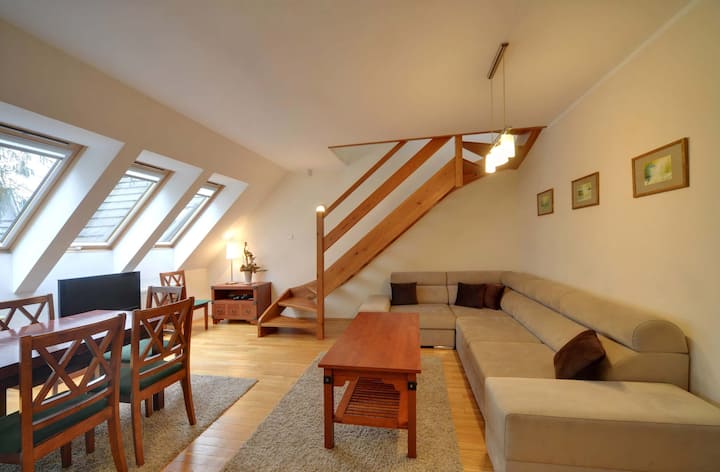 Okrzei 1b | Karpacz | Spacious Apartment | Parking - Karpacz