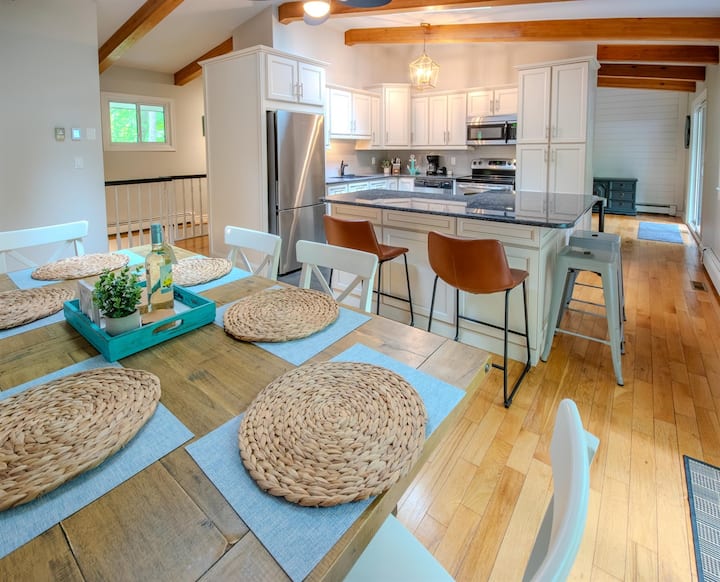 Welcome To Shoreline Beach Cottage! - Grand Bend